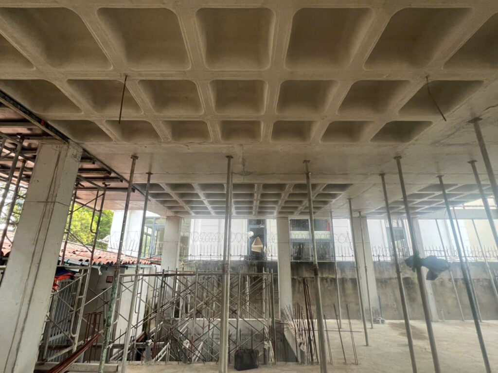 Ứng dụng của sàn ô cờ trong các công trình thực tế năm 2025