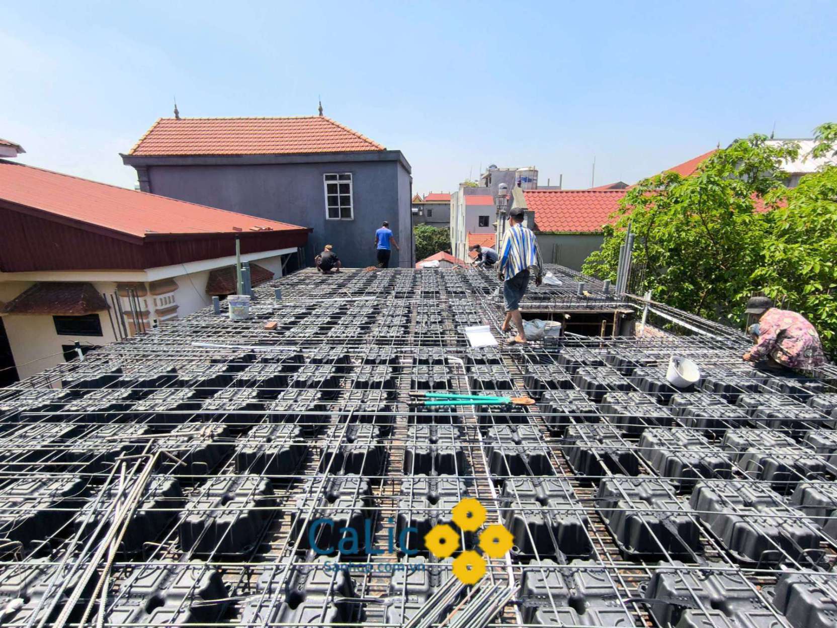 Sàn không dầm phù hợp với công trình nào? Calic